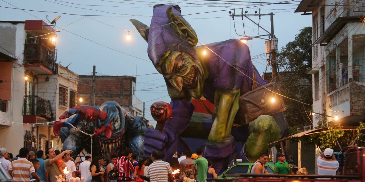 Photo Essay: New Year's Eve around the World | TravelSquire