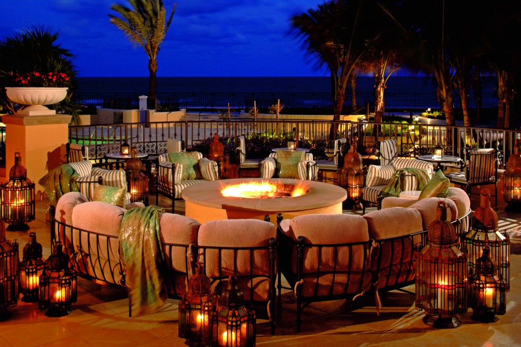 Picture 11 Stir Fire Pit - Night - Travel Squire