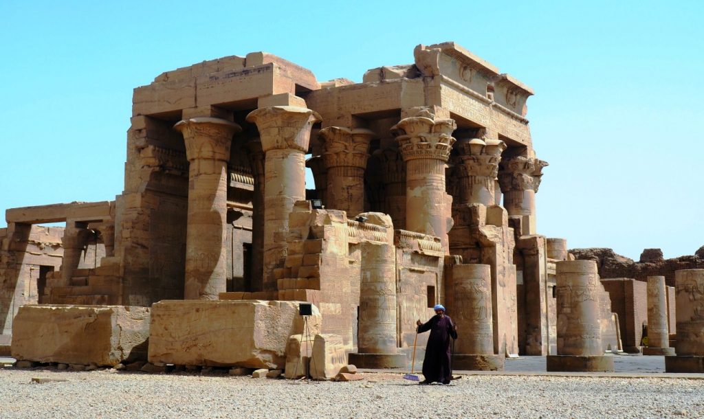 Exploring Egypt by Cruising the Nile River | TravelSquire